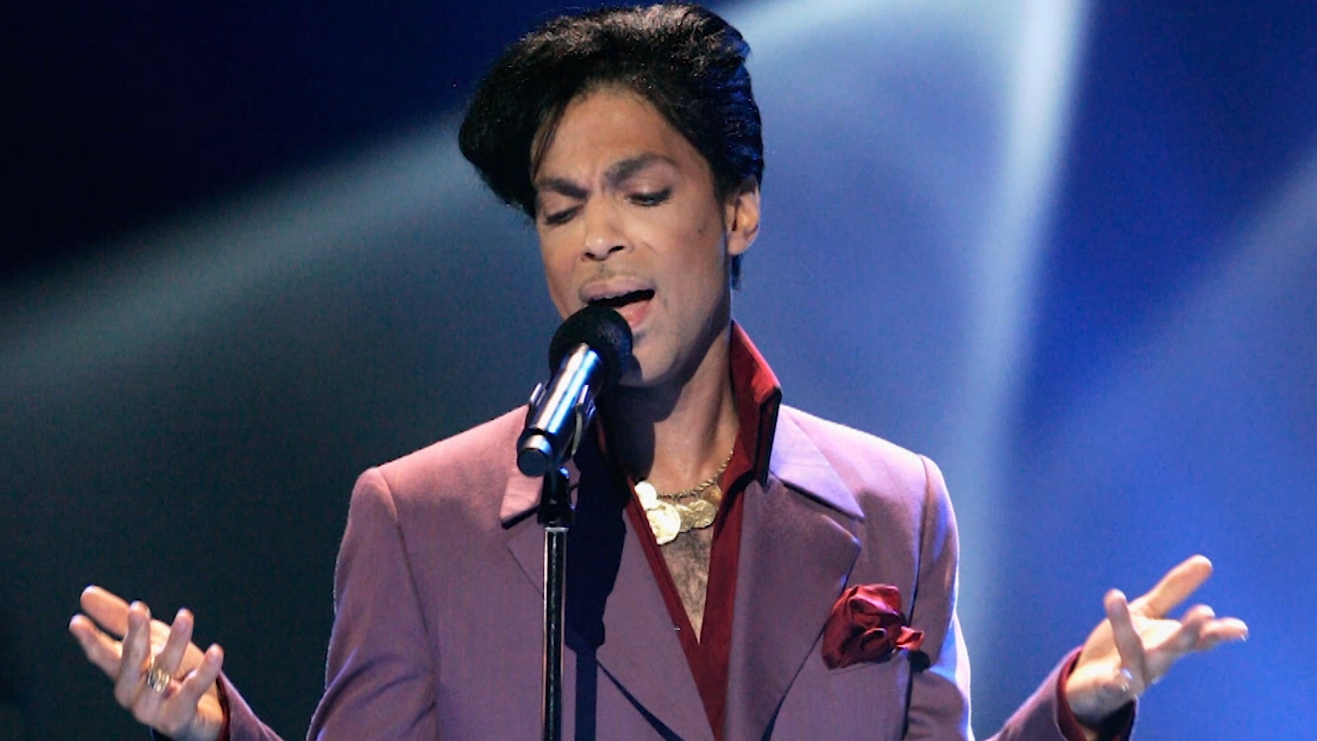 Watch Prince: Purple Reign on demand for free! - Pluto TV