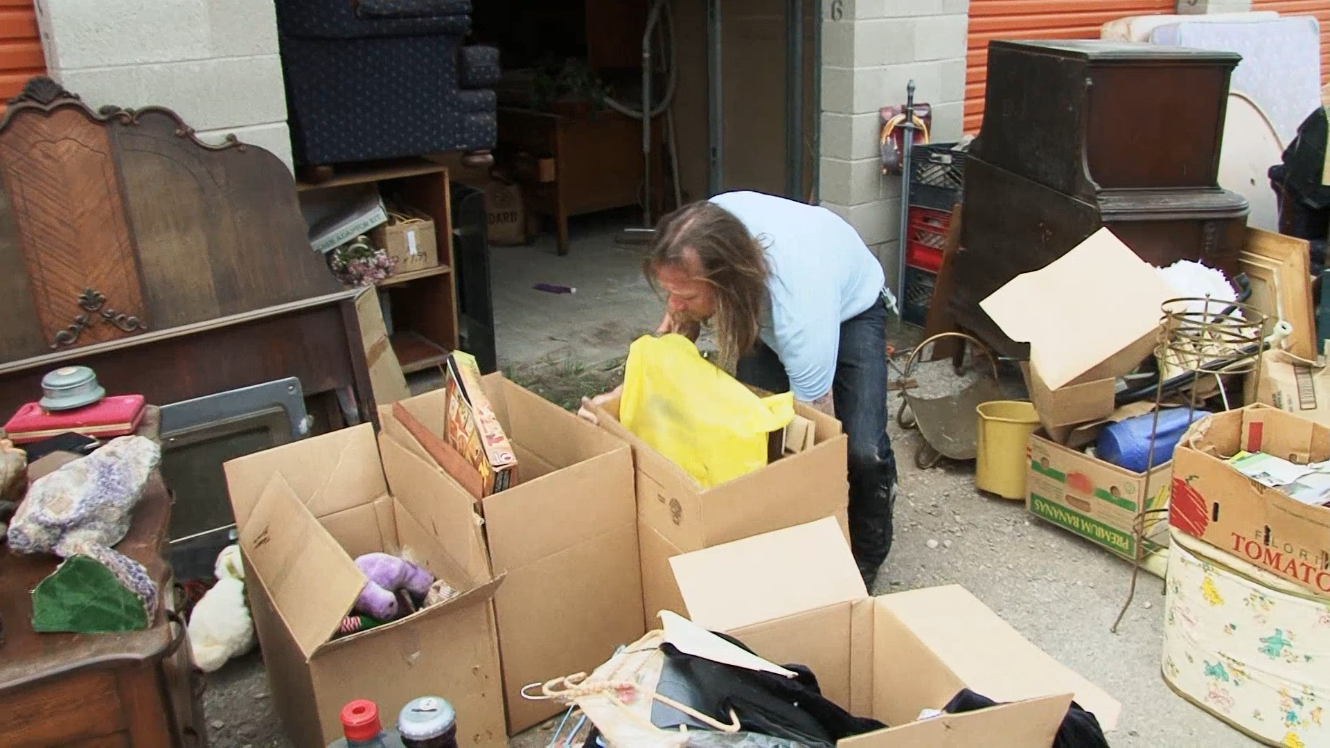 Watch Storage Wars: Northern Treasures Season 1 Free | Pluto TV