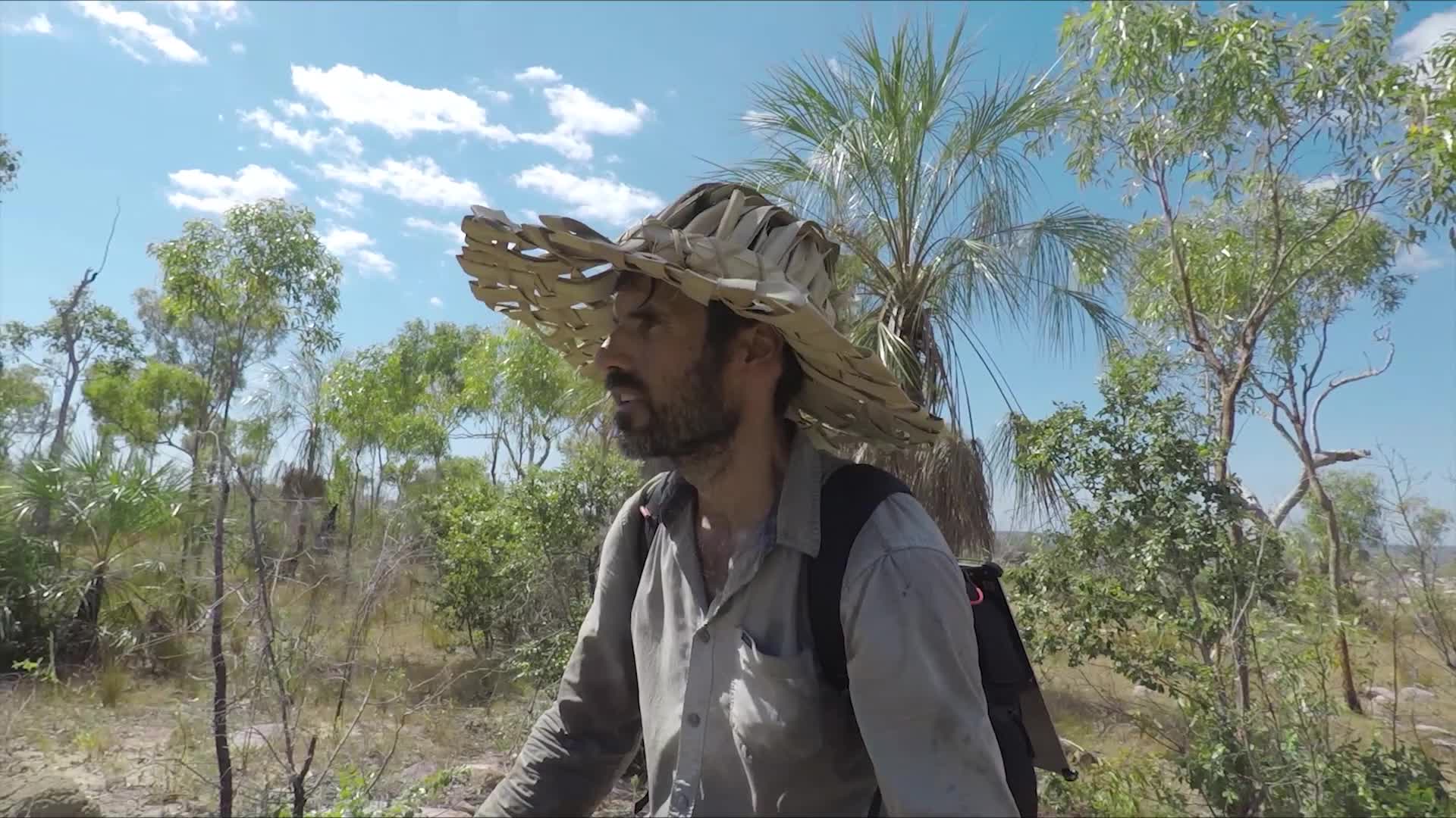 Watch Surviving the Outback for Free Online | Pluto TV