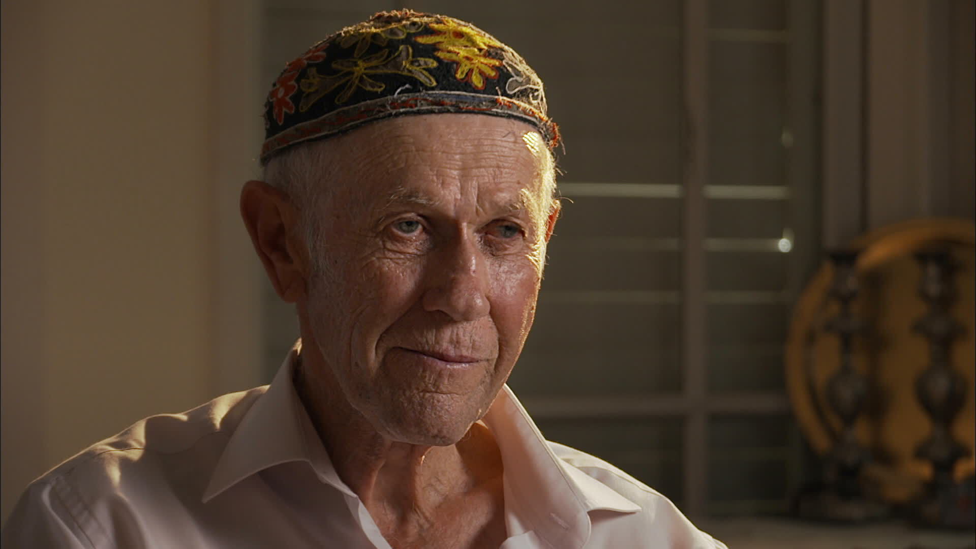 Watch Little Heroes from the Warsaw Ghetto for Free Online | Pluto TV