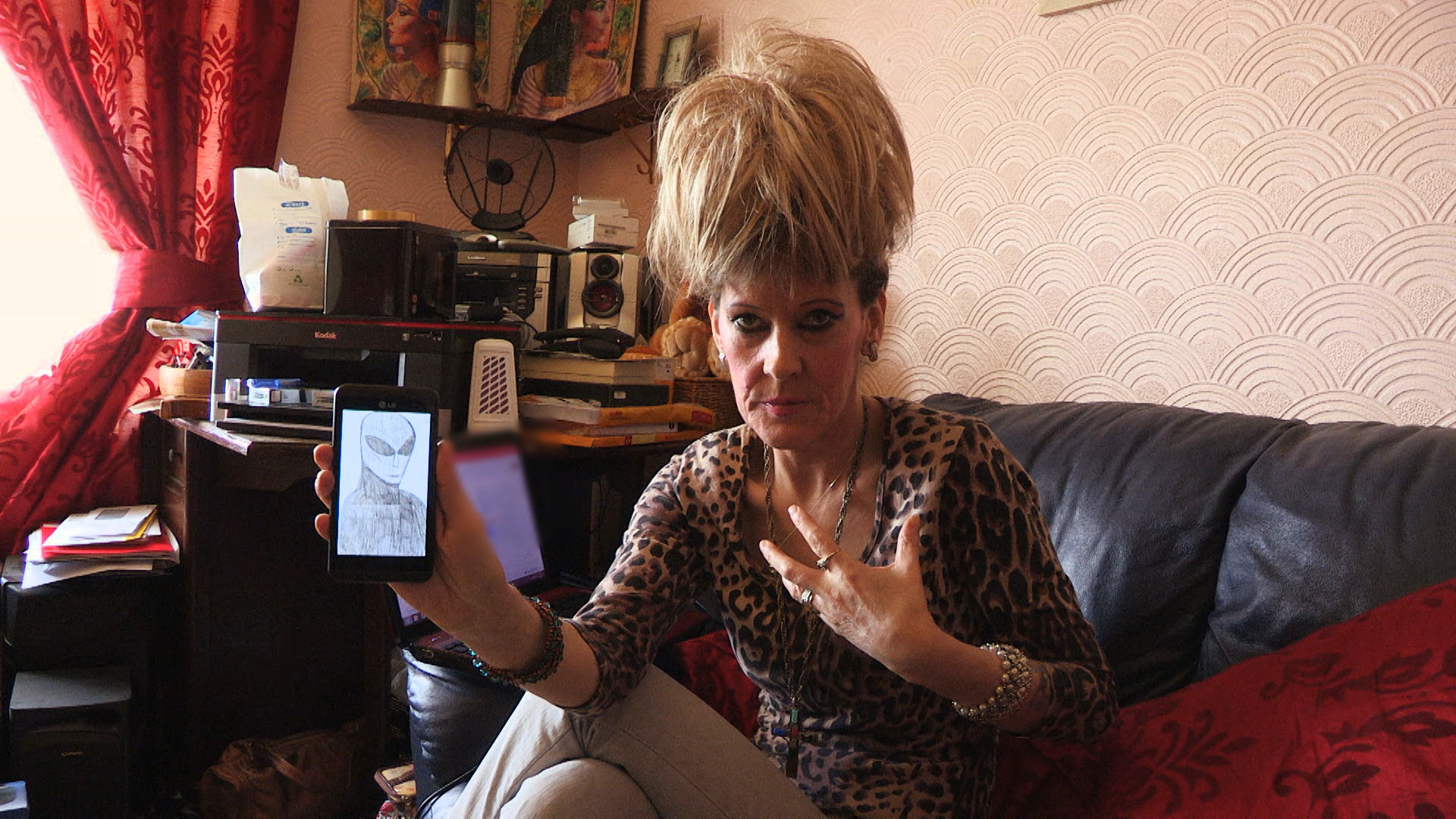 Watch Confessions of an Alien Abductee for Free Online | Pluto TV