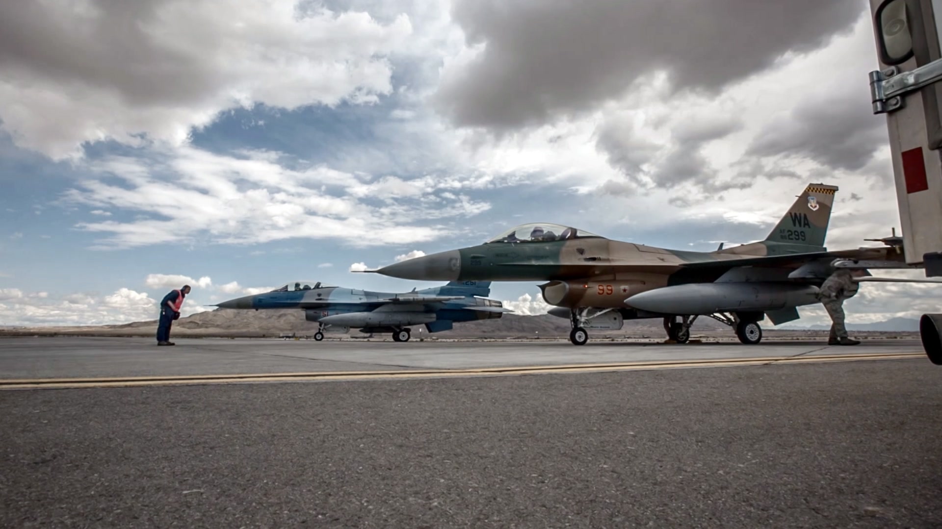 Watch The Real Top Guns for Free Online | Pluto TV