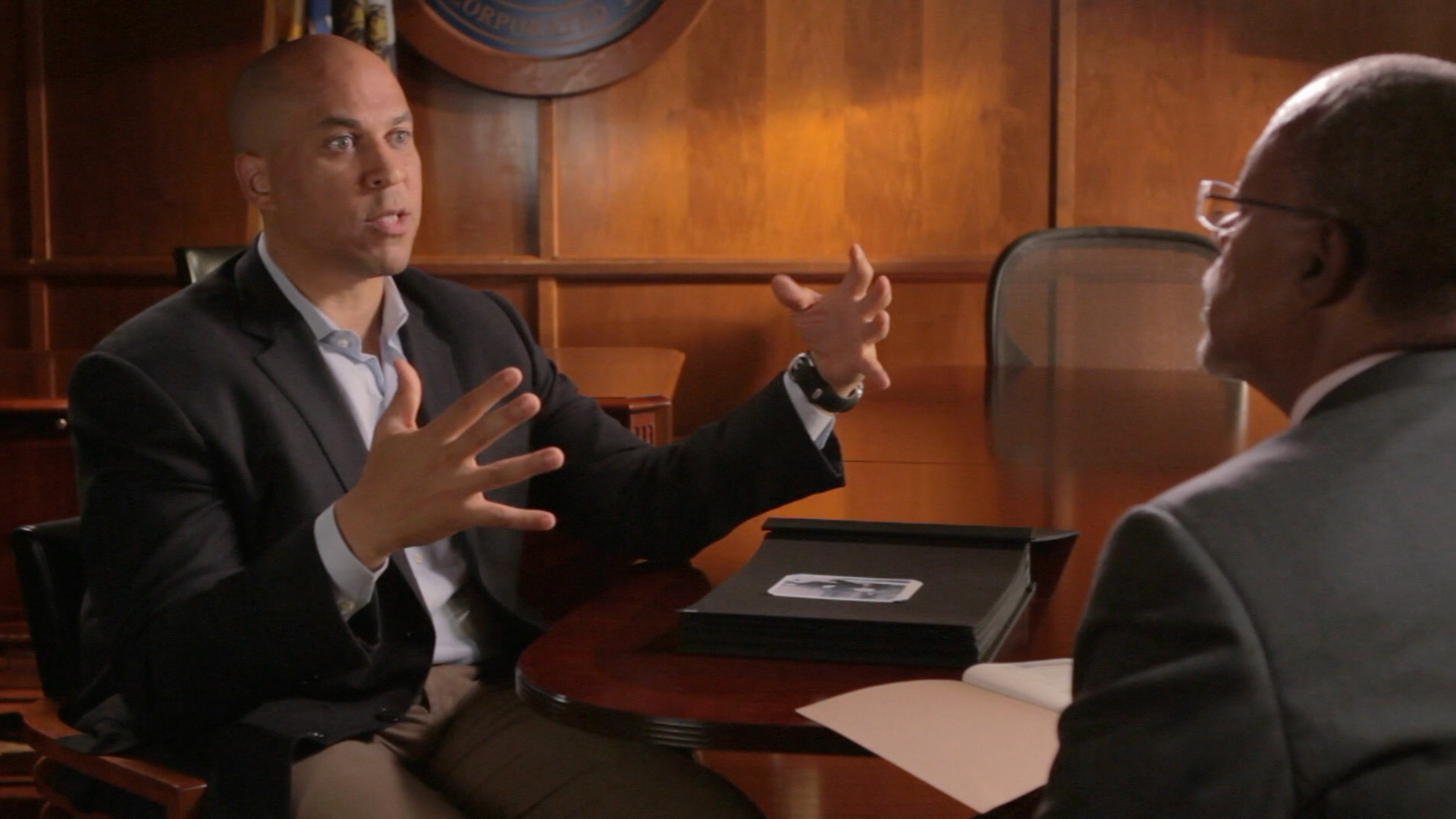 Finding Your Roots Season 1 - Pluto TV