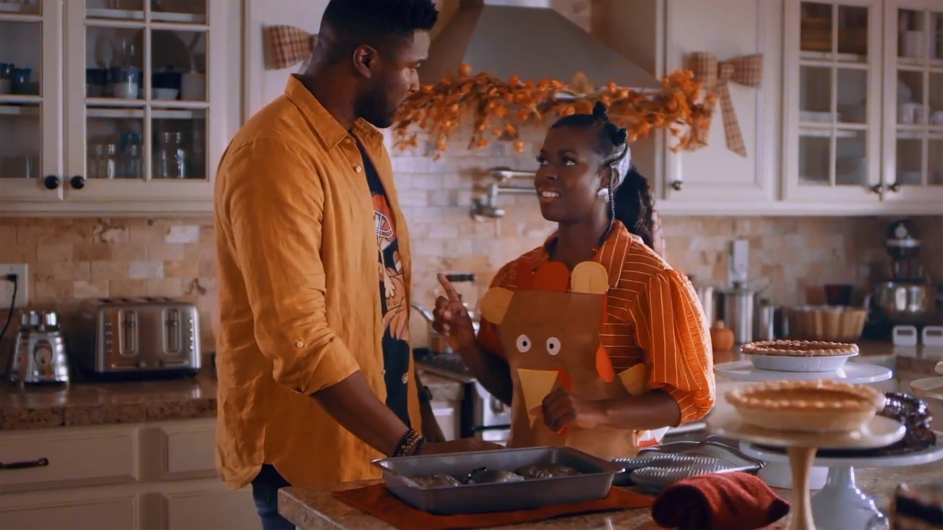 Watch Holiday Hideaway for Free Online | Pluto TV