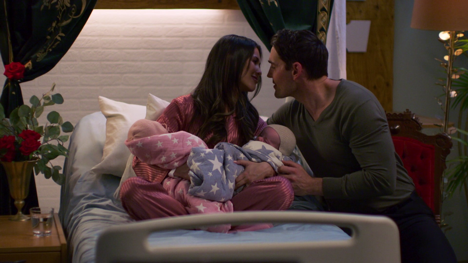 Watch Christmas With a Prince: Royal Baby for Free Online | Pluto TV