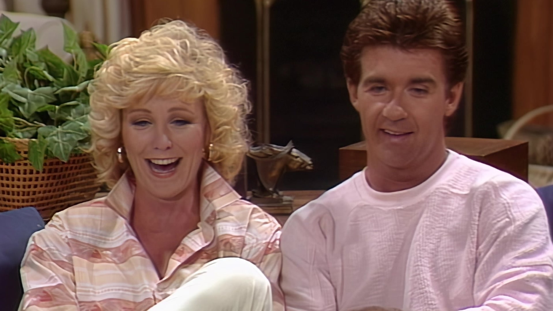 Watch Growing Pains Season 2 Free | Pluto TV