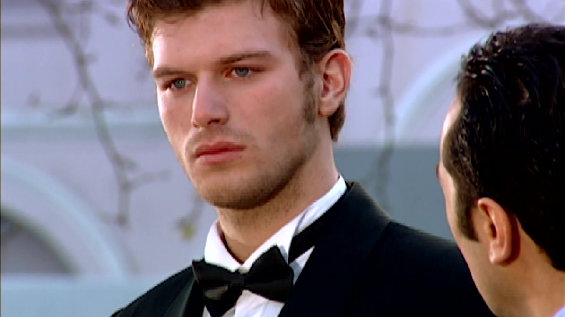 Watch Gümüs Season 1 Free | Pluto TV