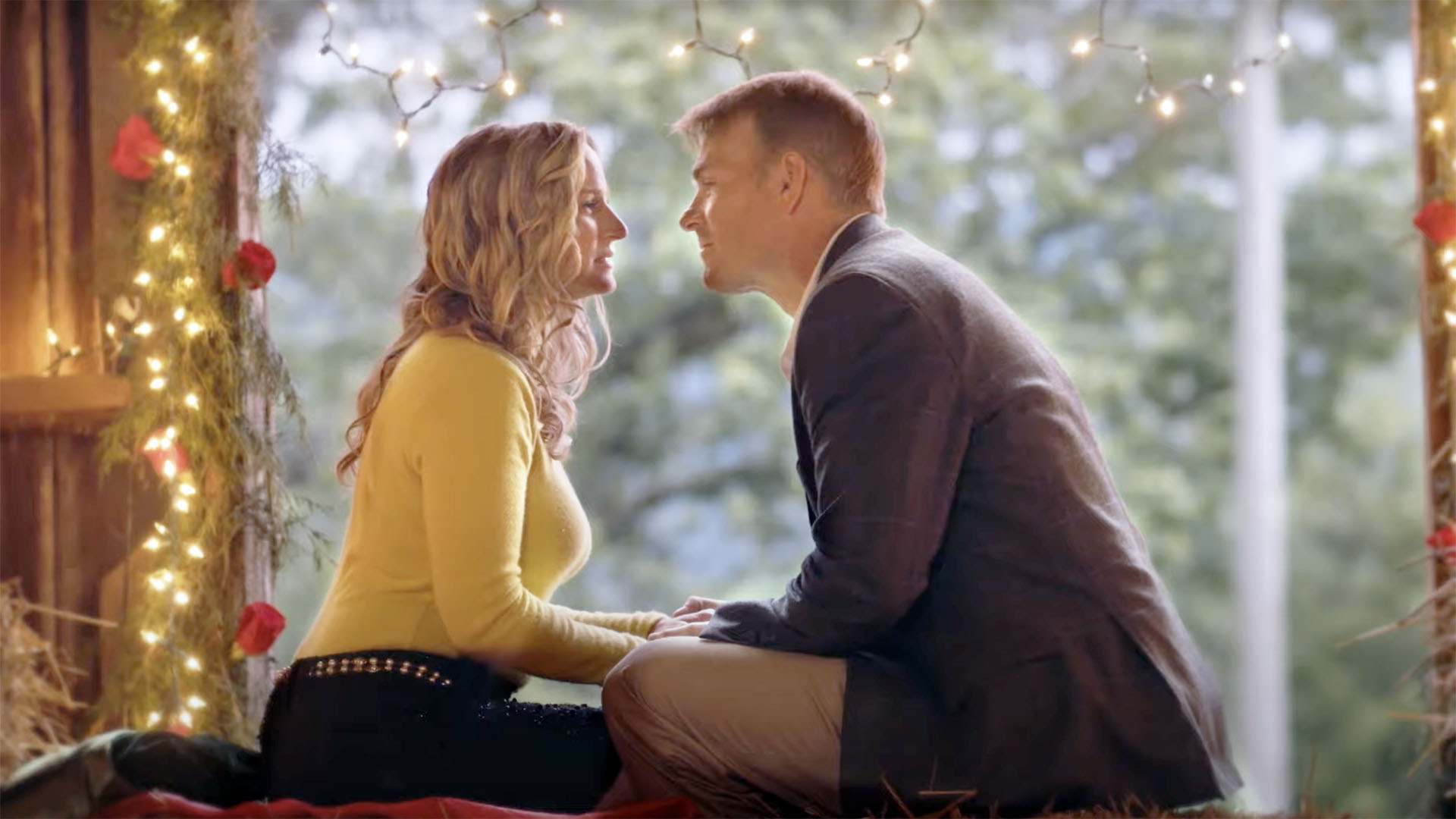 Se Farmer and the Belle: Saving Santaland gratis online | Pluto TV