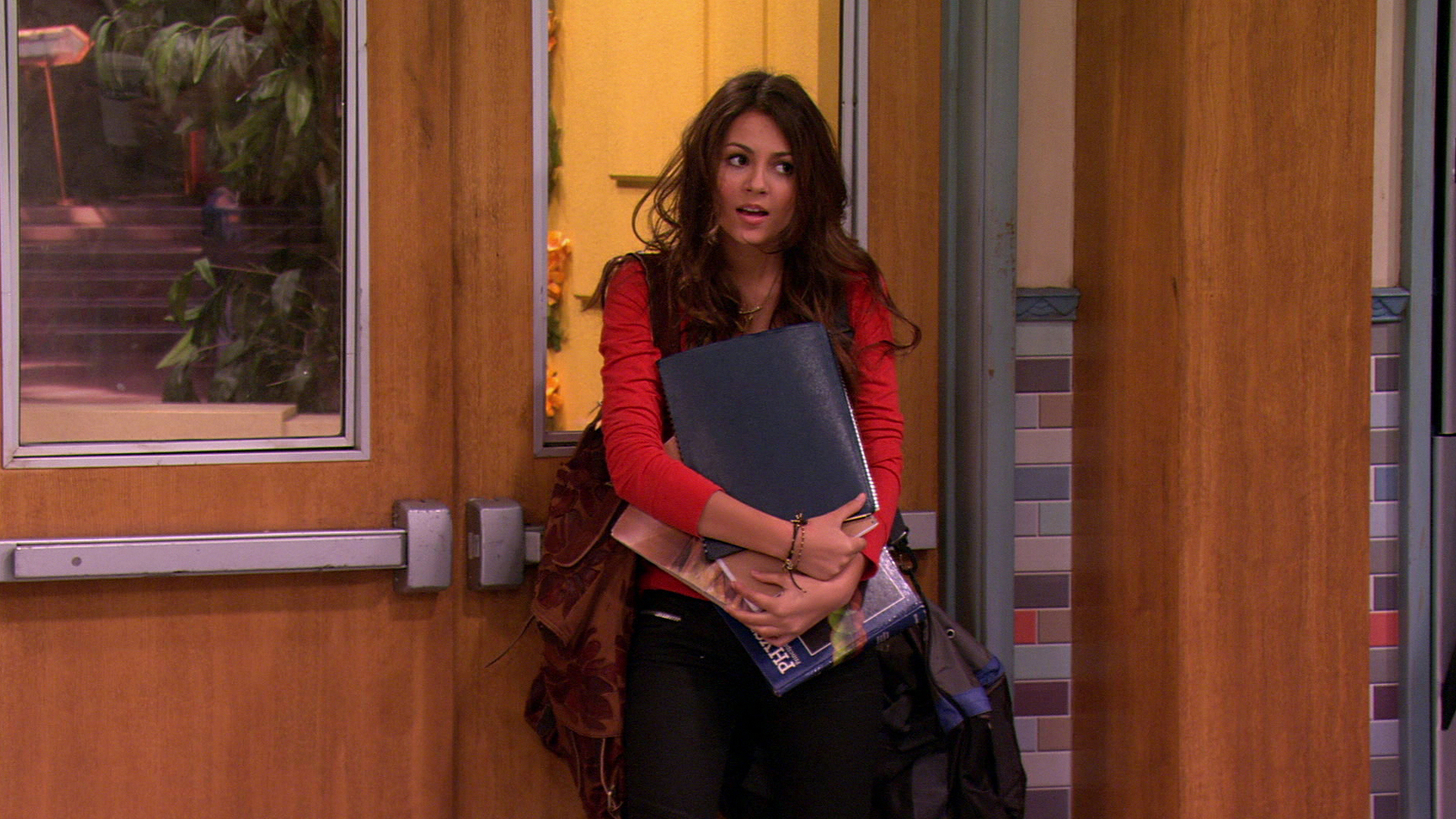 Ver Victorious Temporada 1 Gratis | Pluto TV