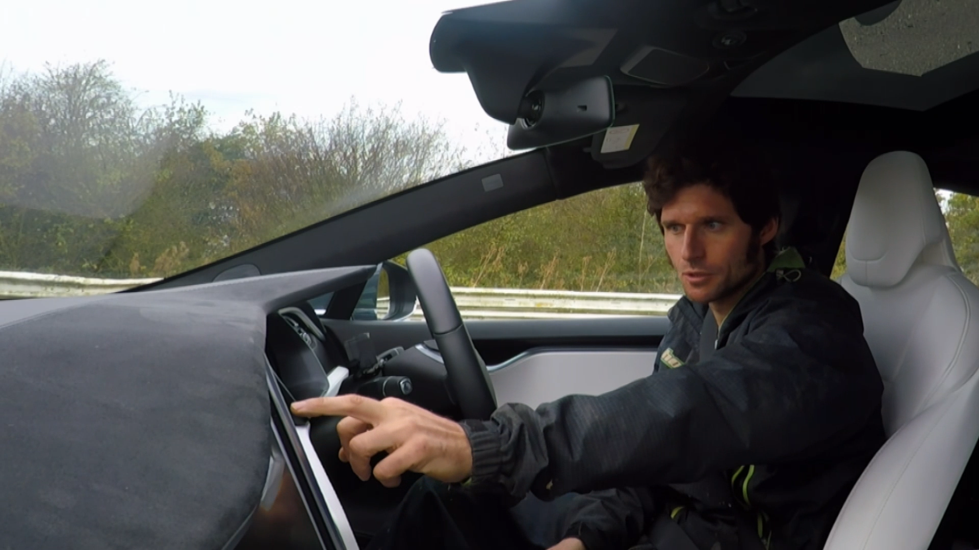 Guy Martin vs. The Robot Car Season 1 - Pluto TV