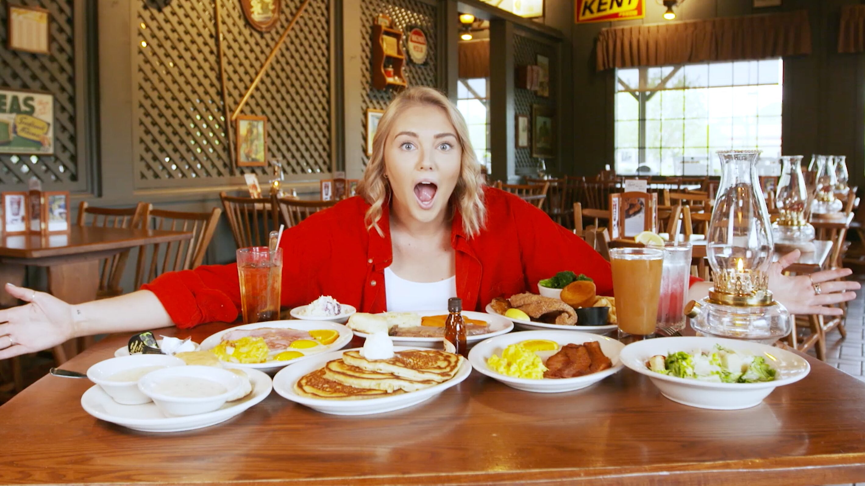 Julia Tries Everything - Watch Free on Pluto TV United States