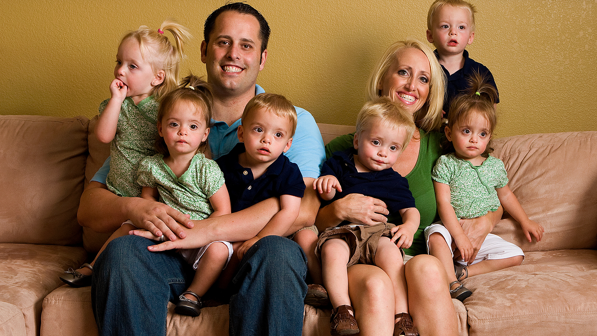 Watch Raising Sextuplets Season 1 Free | Pluto TV