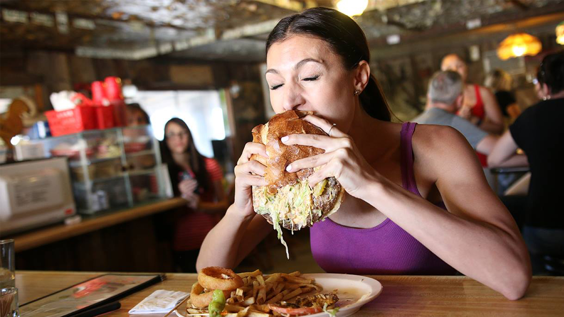 Watch Maximum Foodie on demand for free! - Pluto TV