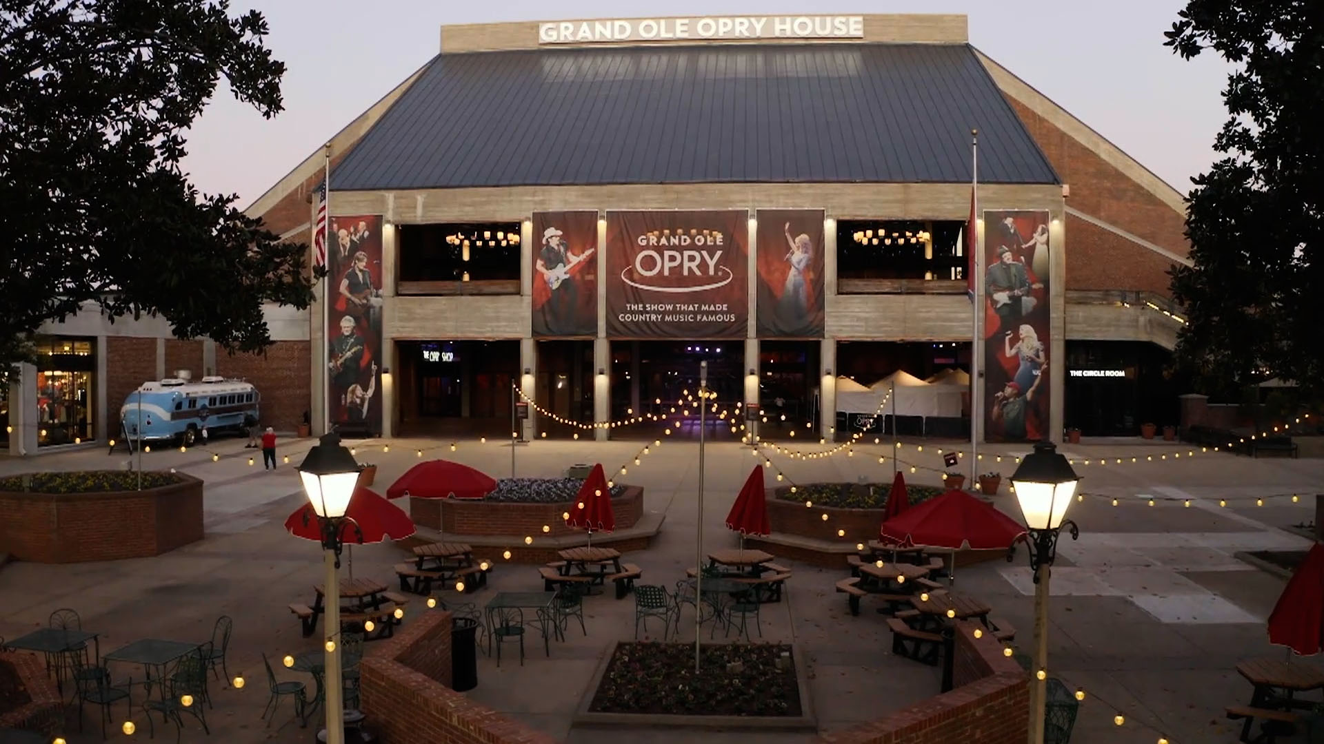 Watch Landmarks: The Stages of Country Music on demand for free! - Pluto TV