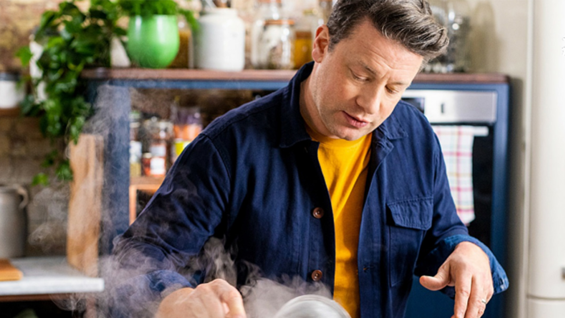 Se Jamie Oliver: Cooking For Less gratis online | Pluto TV